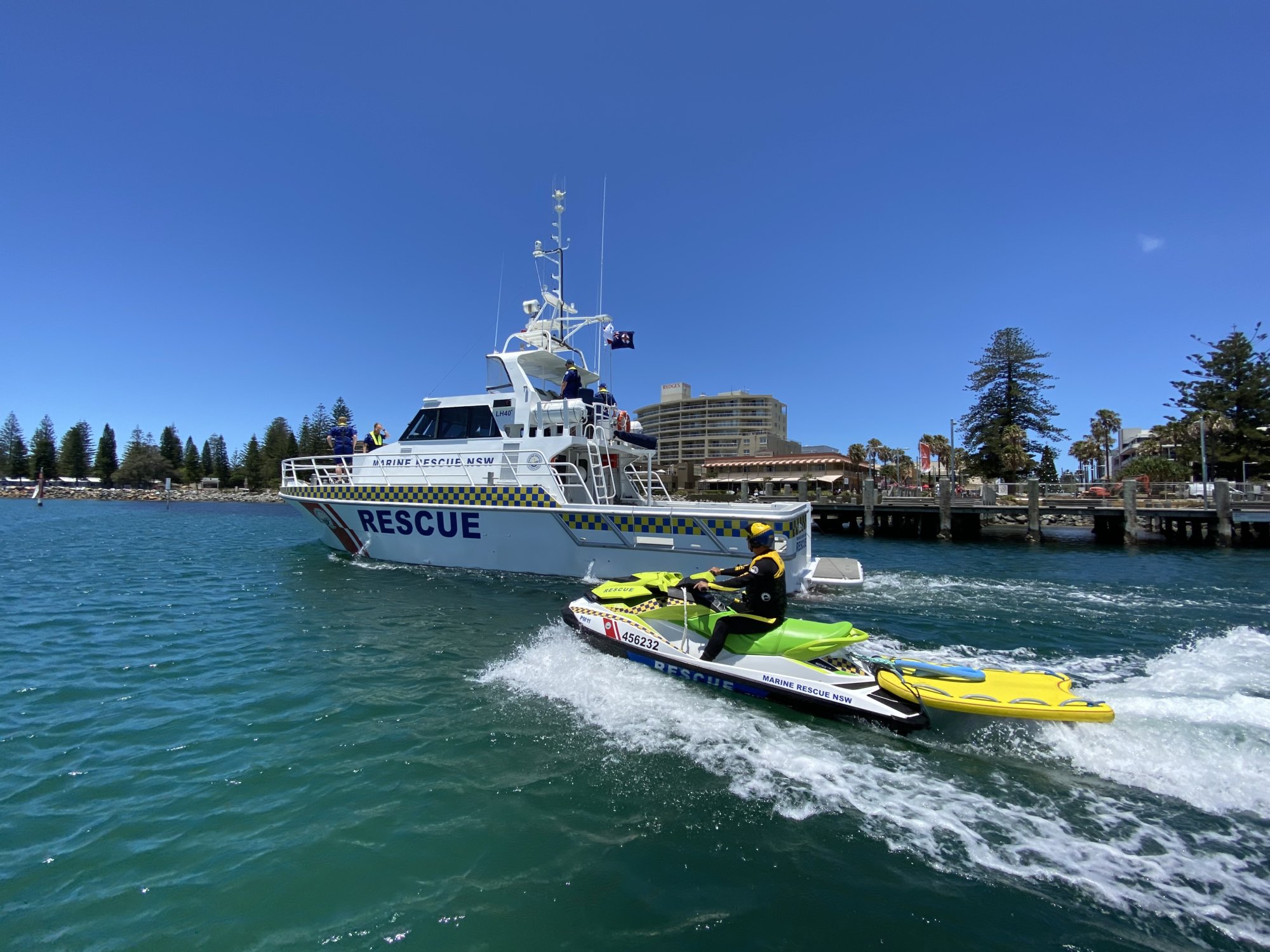New chapter for first offshore unit rescue vessel - Marine Rescue NSW