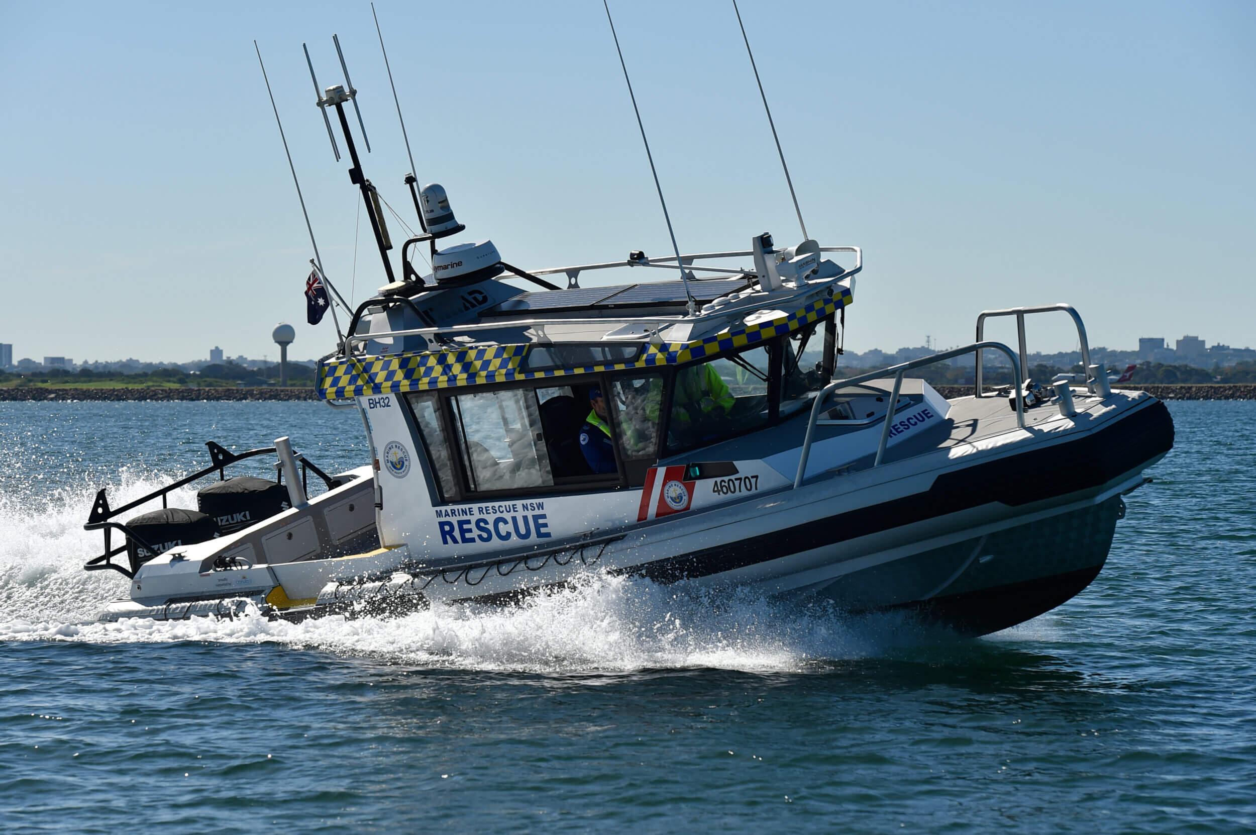 Marine Rescue NSW crews search for missing boater off The Gap - Marine ...