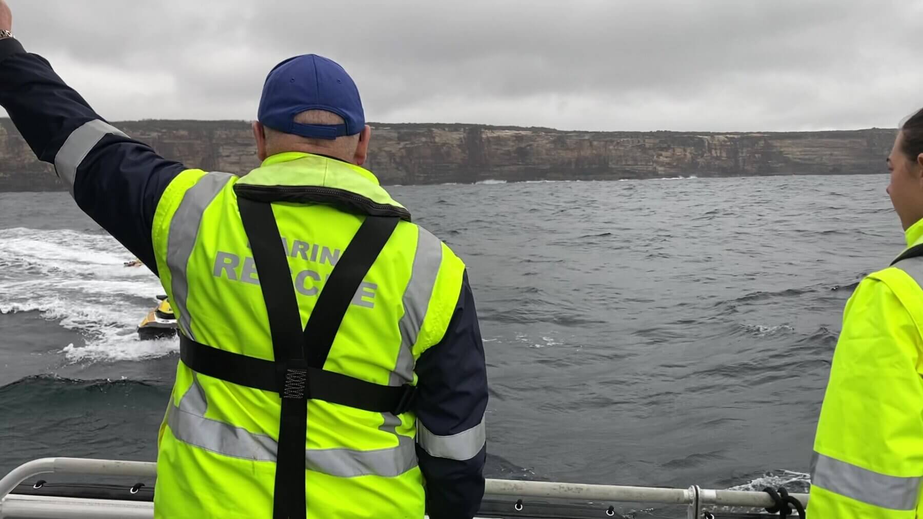 Marine Rescue NSW crew returns to base following three-hour search for ...