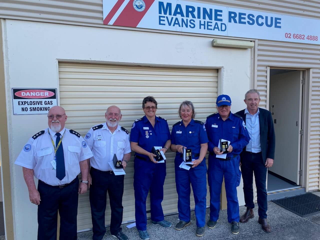 Evans Head members presented with National Emergency Medals - Marine ...