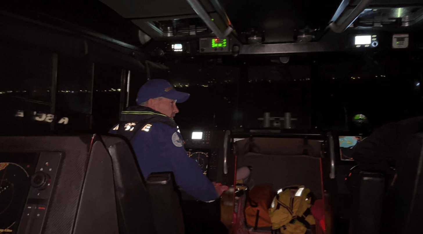 Marine Rescue Shellharbour crew completes thorough night search off ...