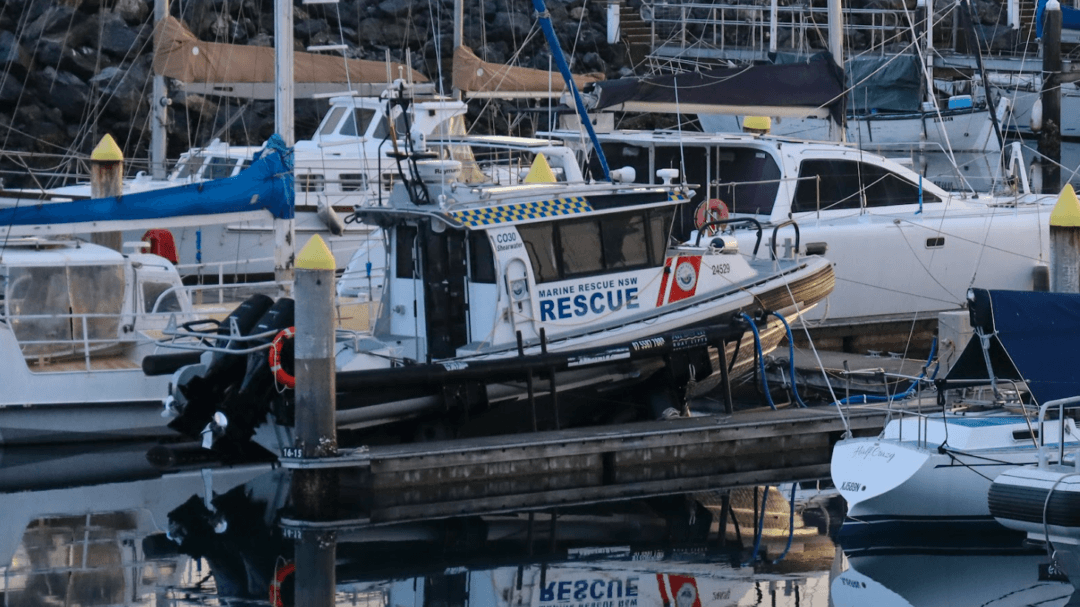 Marine Rescue Coffs Harbour crew performs late-night assist off North ...
