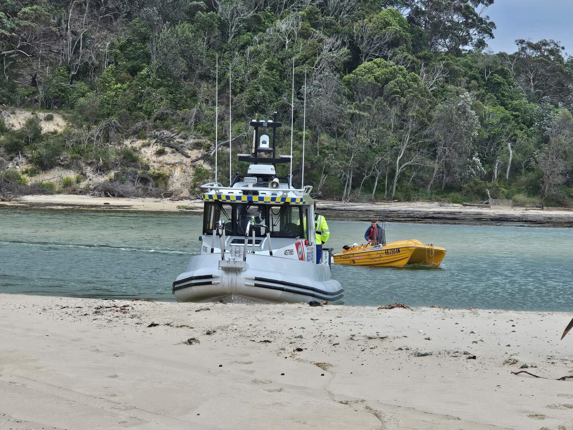 Marine Rescue NSW volunteers complete busiest October on record ...