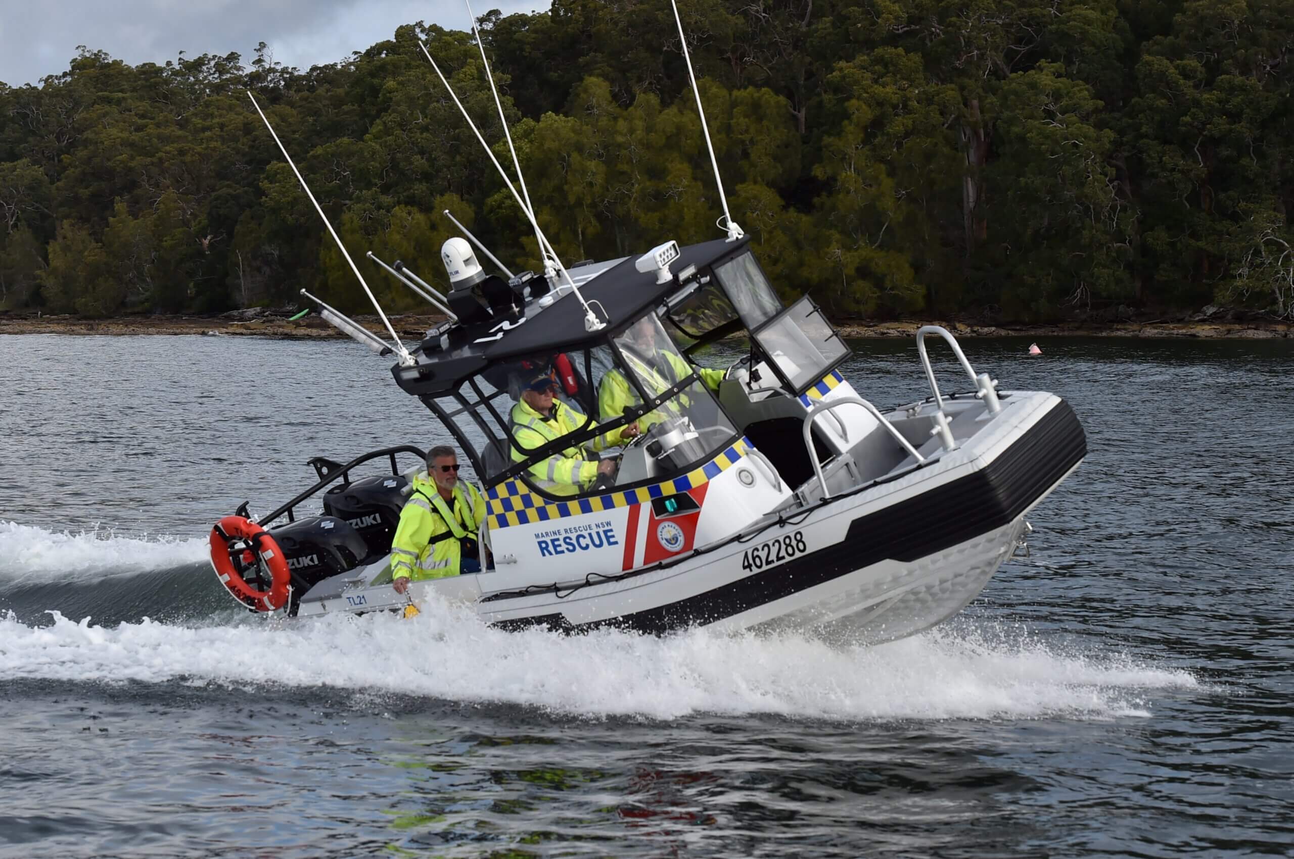 Marine Rescue NSW volunteers rescue-ready for peak boating period on ...