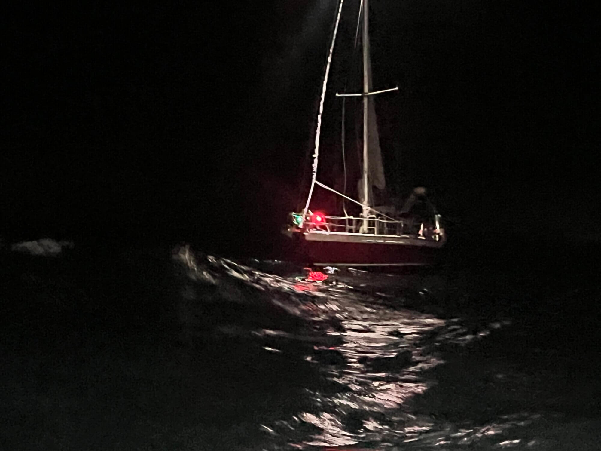 Marine Rescue Newcastle crew completes lengthy overnight rescue mission ...