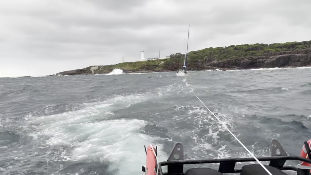 Marine Rescue Eden rescues solo sailor in challenging marathon mission ...