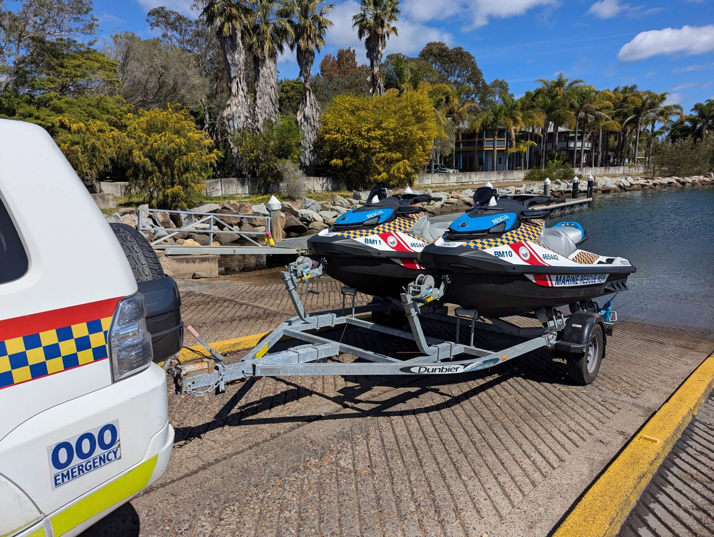 Marine Rescue NSW crews assist multi-agency search for missing diver ...