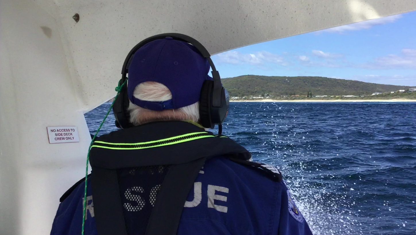 Marine Rescue Forster Tuncurry volunteers search for missing hang ...