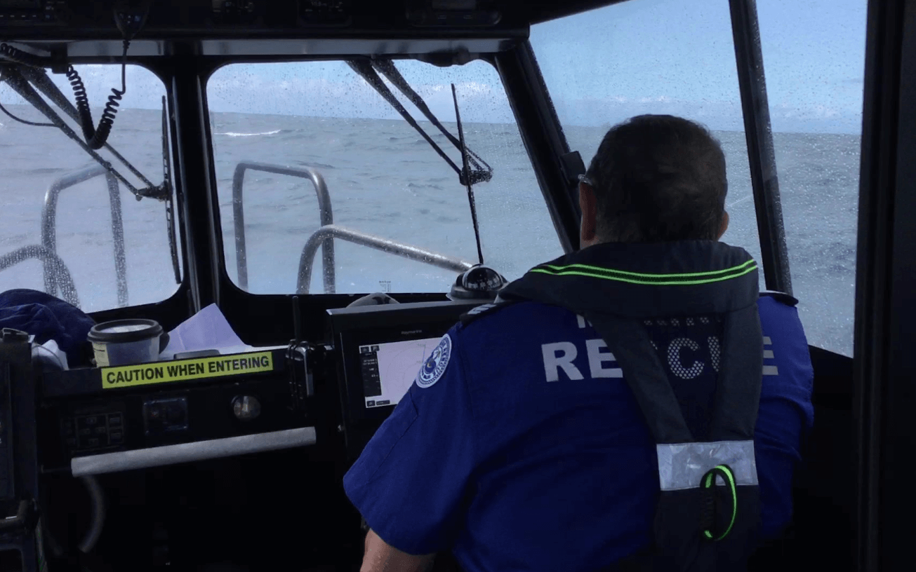 Marine Rescue NSW volunteers continue search for missing swimmer at ...