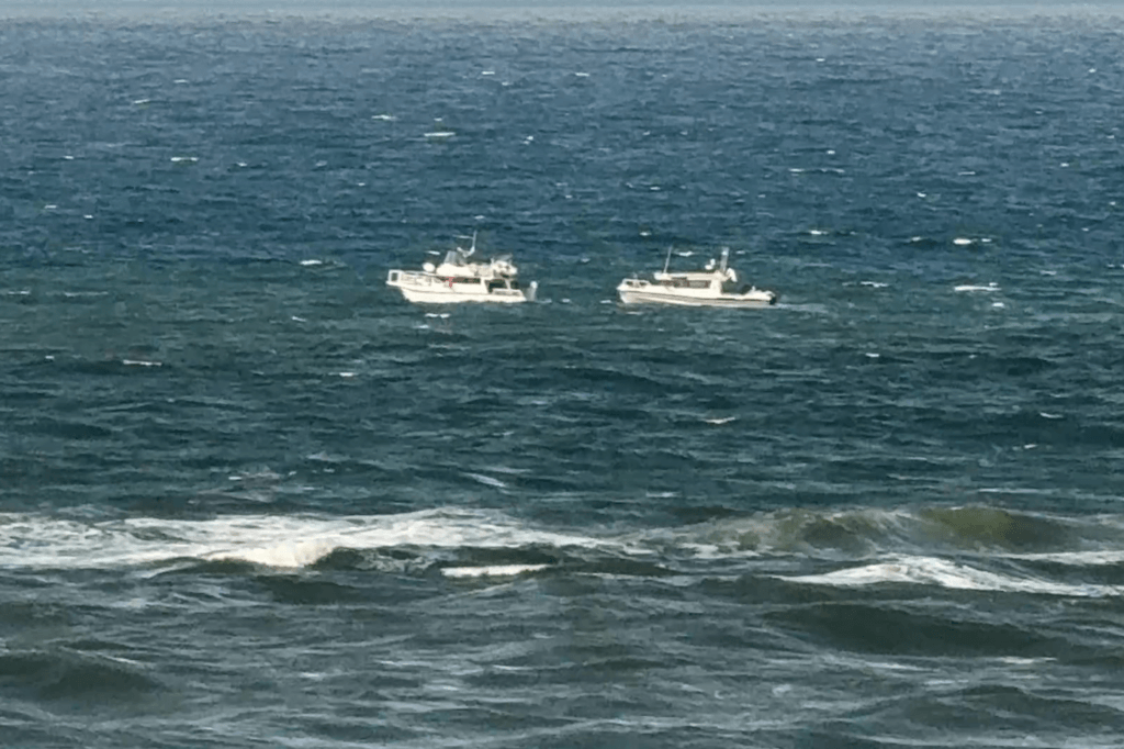 Marine Rescue Point Danger volunteers assist 13 people after dive boat ...