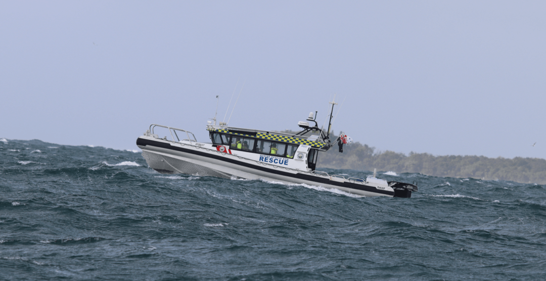 Marine Rescue Point Danger volunteers assist 13 people after dive boat ...